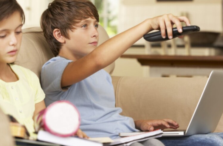 5 Ways You Can Help Your Child Achieve Academic Success - The Frisky