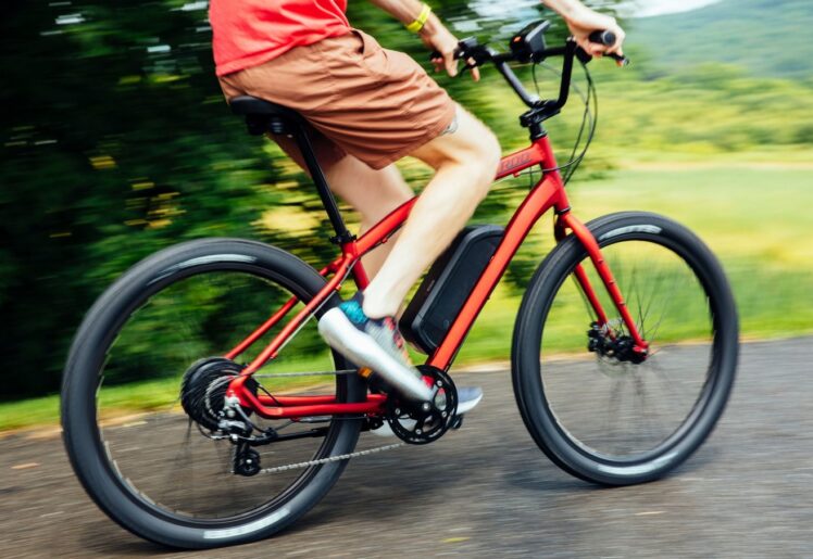 Helpful Tips For Riding an Electric Bike - The Frisky