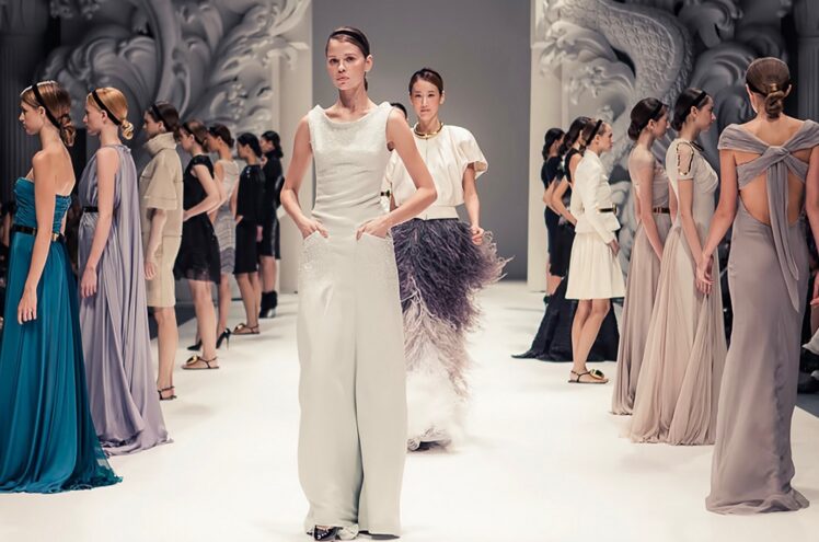 How To Keep Up With The Latest Fashion Trends - The Frisky