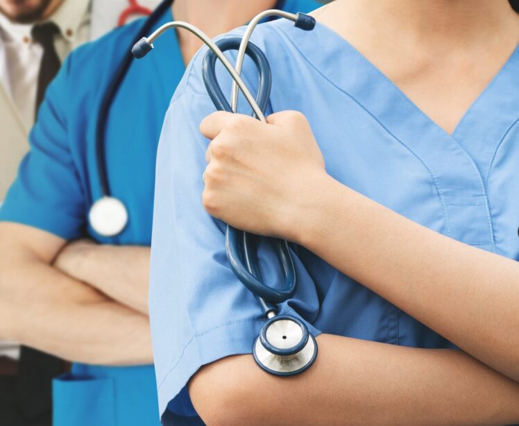 Why The Healthcare Industry Needs More Business Professionals - The Frisky
