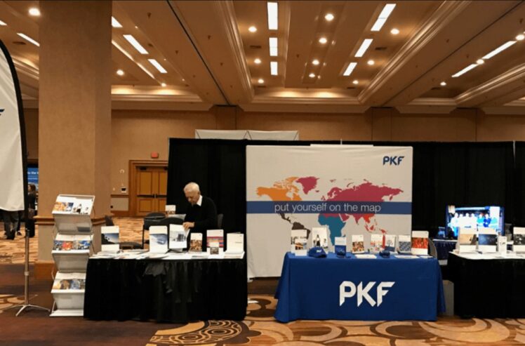 6 Benefits of Custom Table Covers for Trade Shows & Events - The Frisky