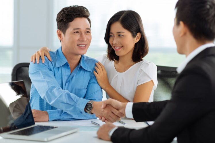 8 Tips for Homeowners Who Want to Refinance - The Frisky