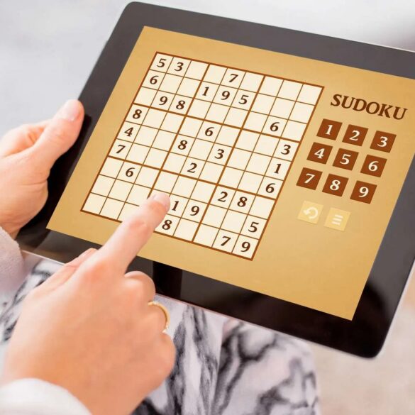 6 Best Brain Games That Will Sharpen Your Mind 2024 - The Frisky