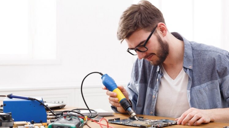Beginner’s Guide to Electrical Engineering - The Frisky