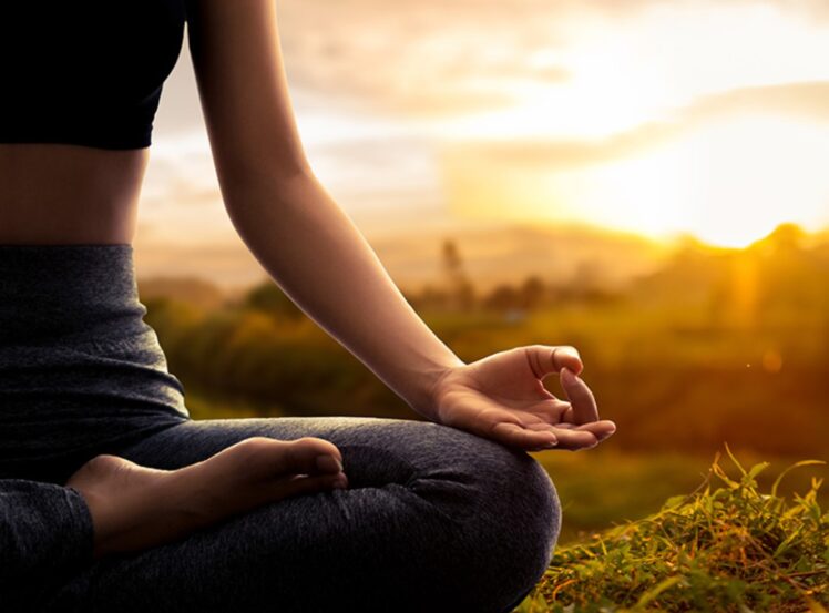 Energy Healing: What Do You Need To Know - The Frisky