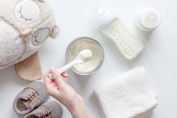 How to Choose Best Organic Baby Formulas For Your Little Ones - The Frisky