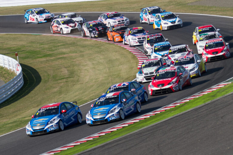 Car Racing Is Beginning to Shift Towards an Electric Future - The Frisky