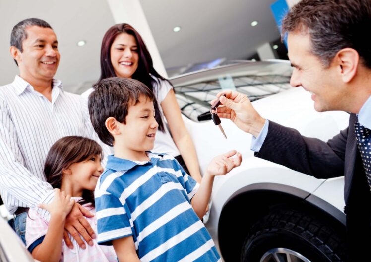 Guide to Purchasing a Family Vehicle - The Frisky