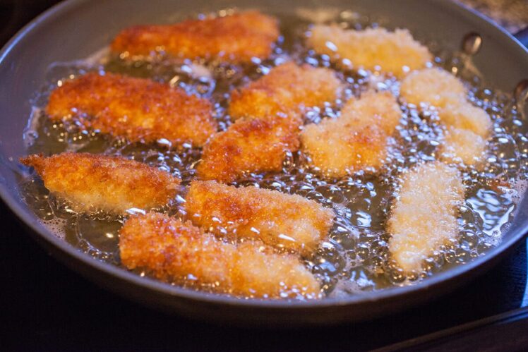 7 Best Way To Deep Fry Store-Bought Breaded Fish Sticks - The Frisky