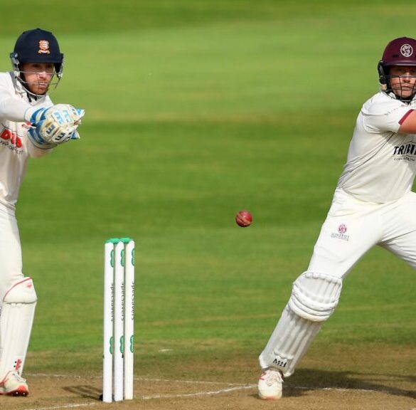 The famous “Bat flip” in the Cricket World - The Frisky