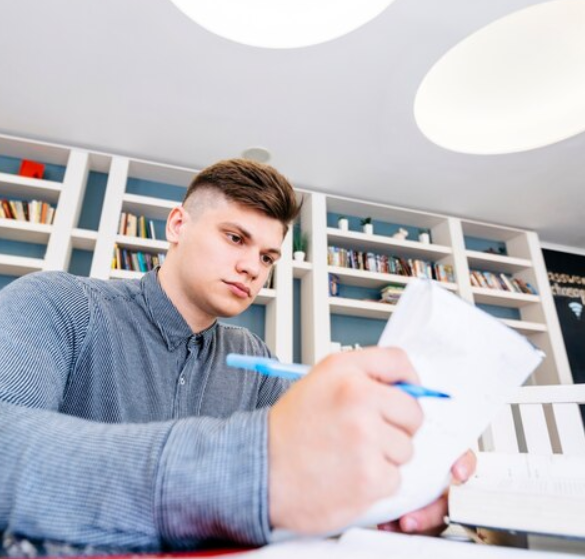 4 most entertaining ways to study - The Frisky