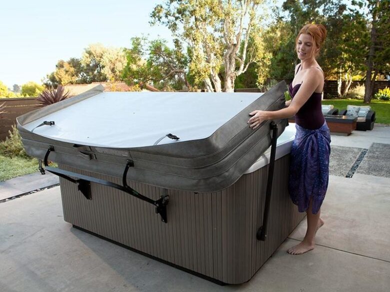 How to Winterize Your Jacuzzi: A Guide for Homeowners 2024 - The Frisky