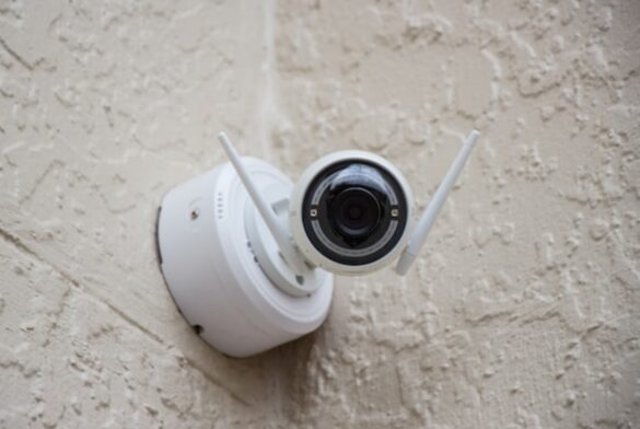 How Does a Telephone Entry System Work? - The Frisky