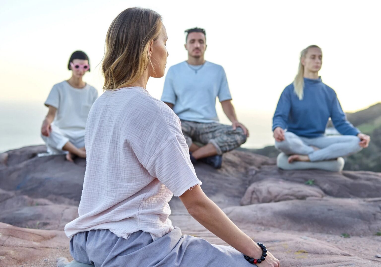 7 Benefits Of Support Groups For Those Suffering From Alcohol Addiction ...