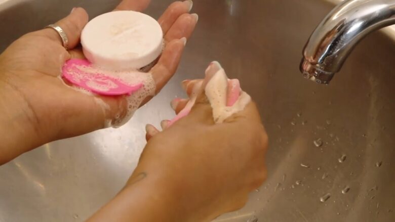How to Clean Your Makeup Sponge: 10 Easy Methods