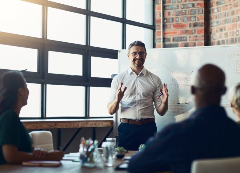 7 Tips for Building a Profitable Business in 2024 - The Frisky