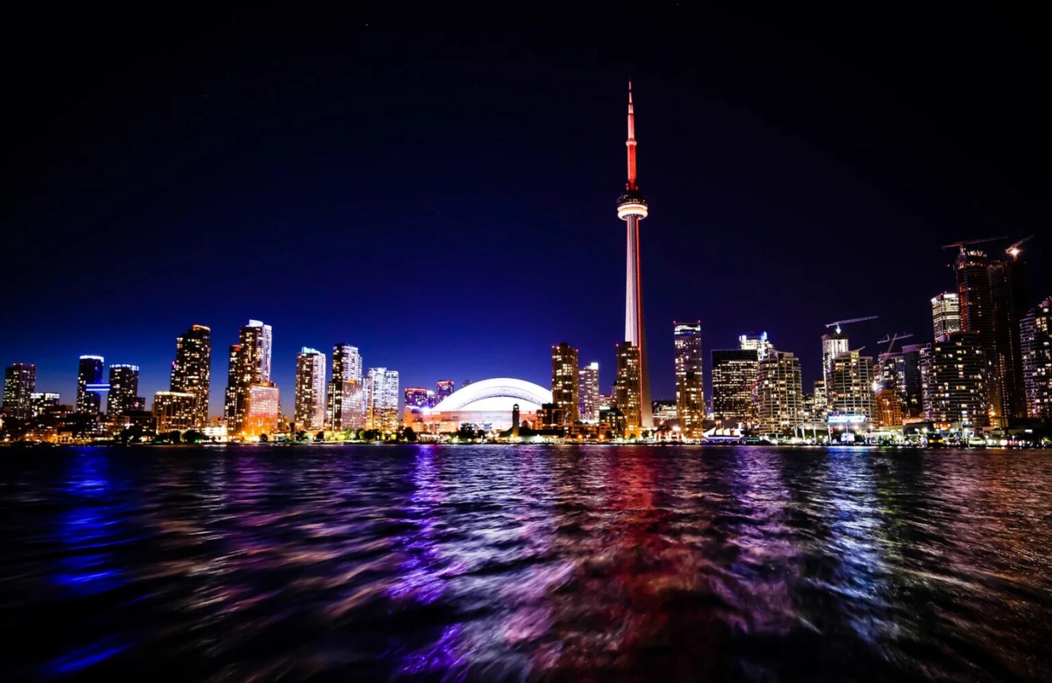 The Ultimate Toronto Bucket List: Top 5 Must-Do Activities - The Frisky