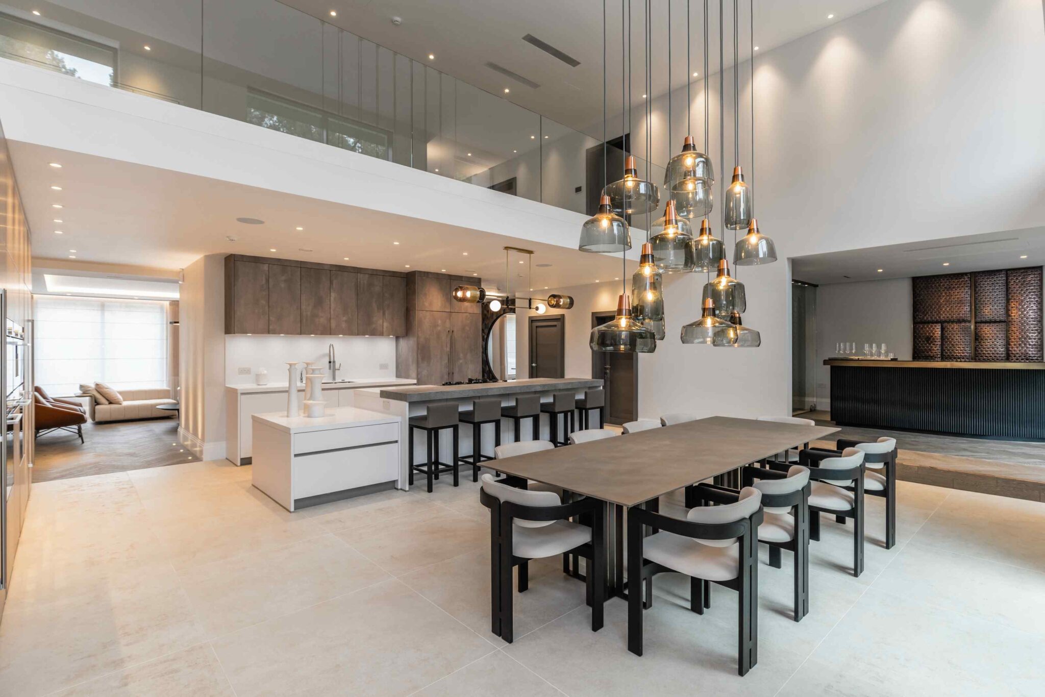 How Dining Chairs Shape the Mood of Your Meals - The Frisky