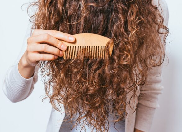 How to Brush Curly Hair: Gentle Techniques for Gorgeous, Tangle-Free ...